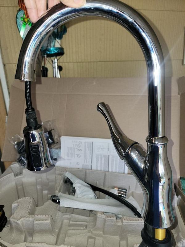 Delta Ophelia SpotShield Stainless Steel Single Handle Deck-mount ...