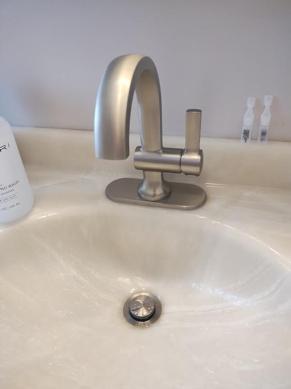 Delta Albion Chrome Single Hole 1-Handle WaterSense Bathroom Sink ...