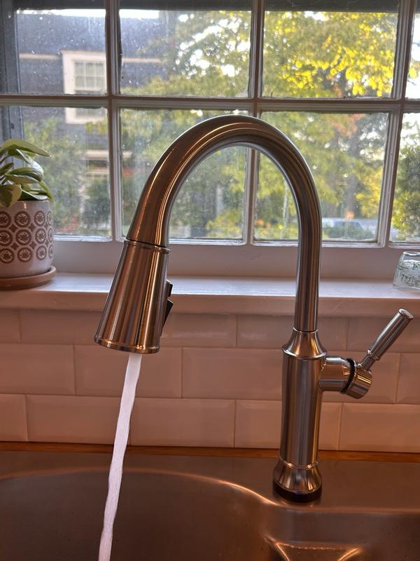 Delta Renaldi Venetian Bronze Single Handle Touchless Pull-down Kitchen ...