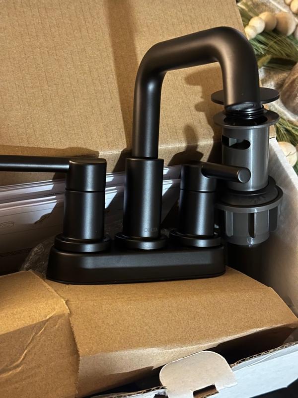 Delta Nicoli Stainless Steel 4-in centerset 2-handle WaterSense Mid-arc ...