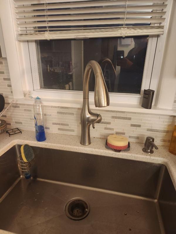 Delta Essa Chrome Single Handle Deck-mount Touchless Pull-down Kitchen ...