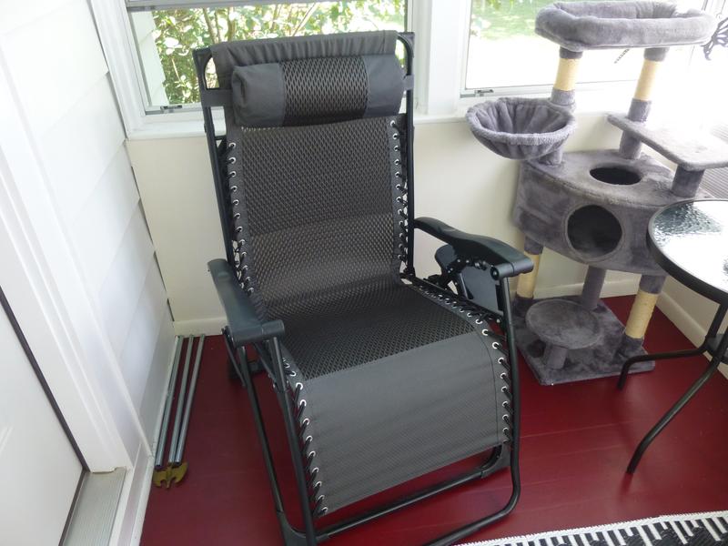 Yoli Zero Gravity XL Shade Chair