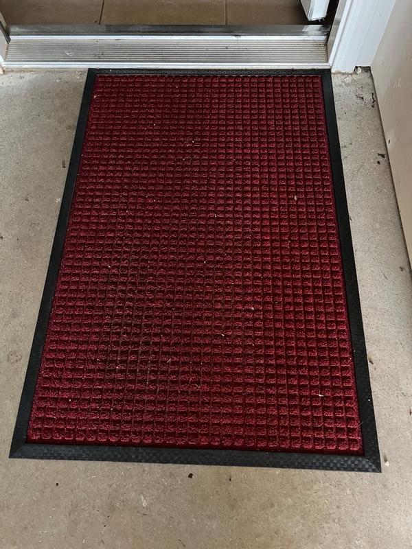Envelor 2-ft x 3-ft Button- Maroon Polypropylene Rectangular Indoor or ...