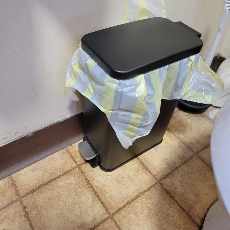 Moorefield 6.4-Quart Matte Black Metal in the Trash Cans department at ...