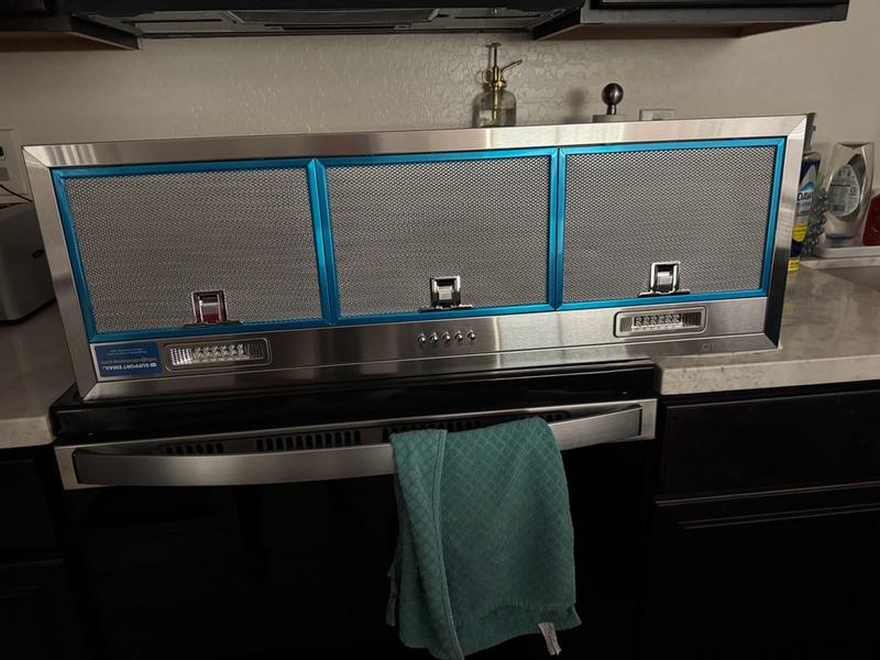 Hisohu 36-in Ducted 700-CFM Matte Black Insert Under Cabinet Range Hood ...