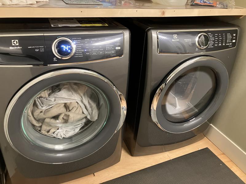 Electrolux 8-cu ft Stackable Steam Cycle Vented Electric Dryer (White ...
