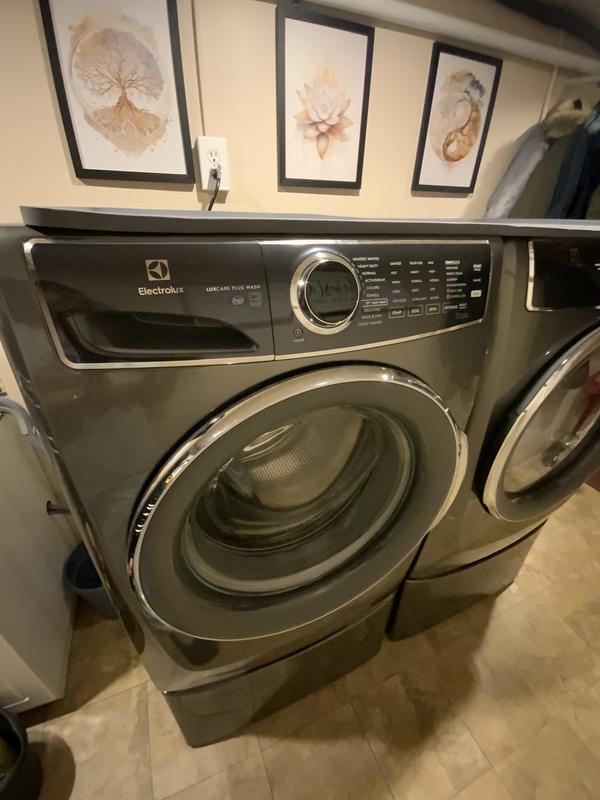 Electrolux 8-cu ft Stackable Steam Cycle Vented Electric Dryer (White ...