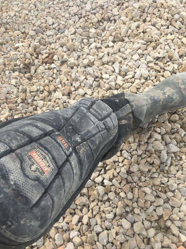 ProFlex 342 Extra Long Cap Injected Gel Knee Pads at Tractor Supply Co