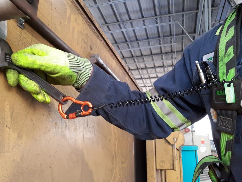 Squids Coiled Tool Lanyard with Single Carabiner, 2 lb. at Tractor ...