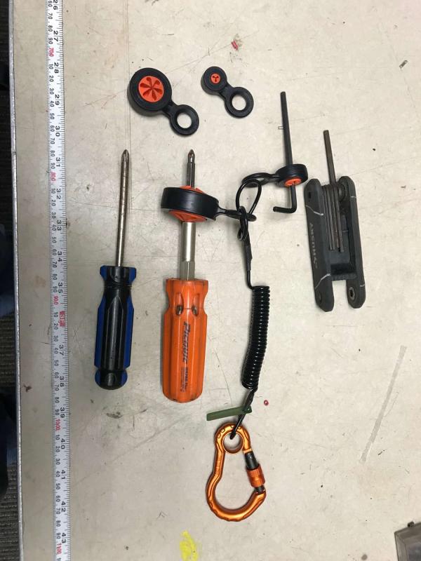 Squids Ergodyne Squids 3194 Hand Tool Tethering Kit- 1lb, Kit 19664 at ...