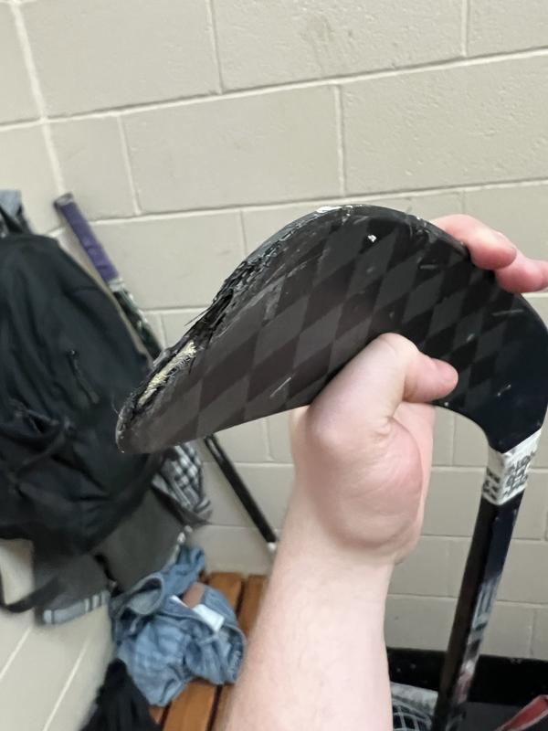 TRUE AX9 Grip Senior Hockey Stick | SportChek