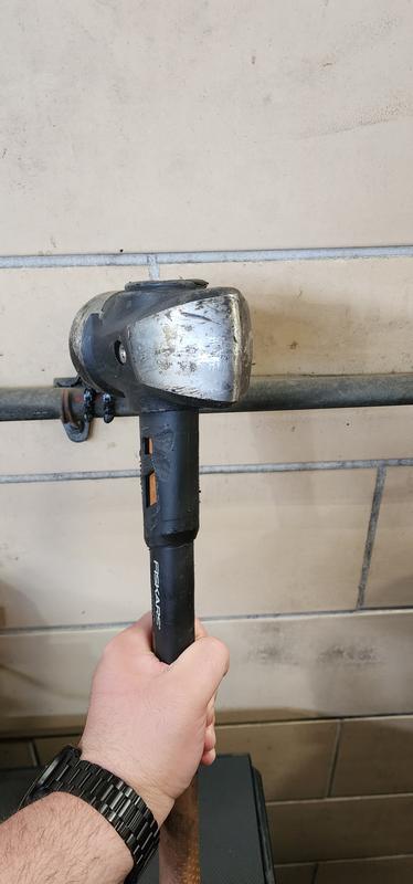 Fiskars IsoCore 8 lb Sledge Hammer - Shock-Reducing Demolition Tool- 24 ...