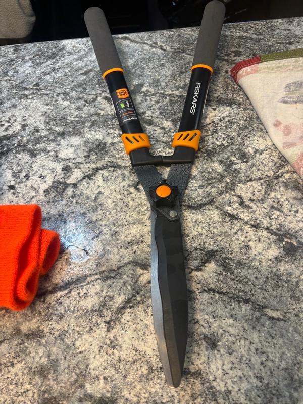 Fiskars wavy blade hedge shears store