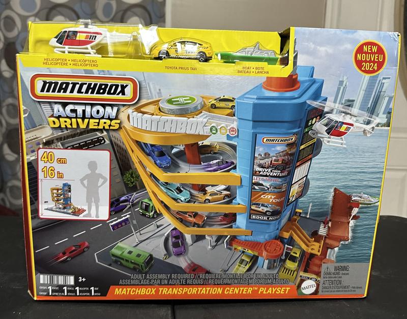 Matchbox Action Drivers Transportation Center With a 1:64 Scale Taxi ...
