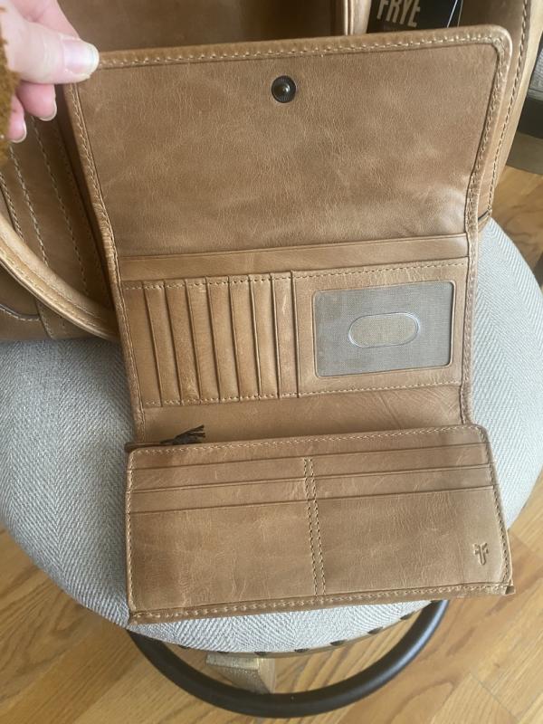 Frye Melissa Wallet - Women's - Accessories