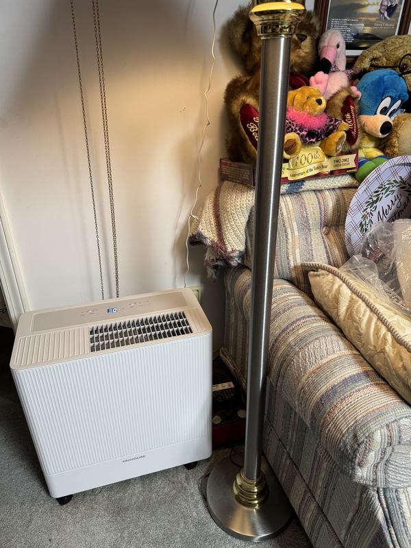 Frigidaire 50 Pint Dehumidifier with Pump for Medium and Large Rooms ...