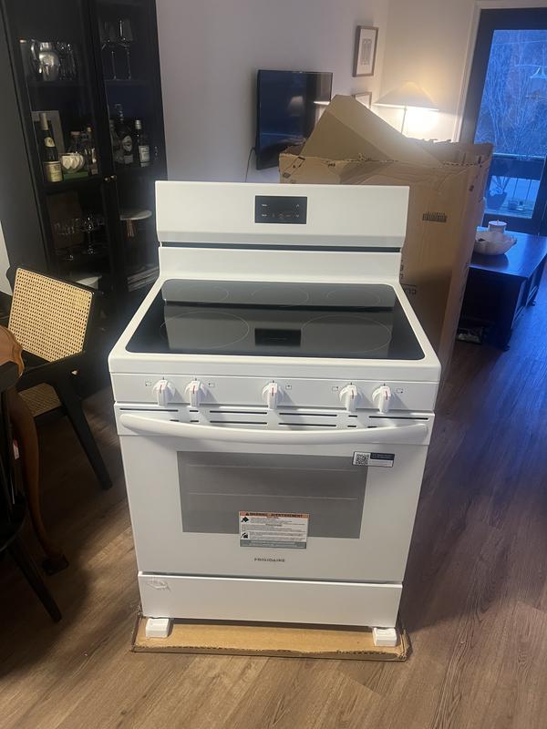 Frigidaire 30-in Glass Top 5 Burners 5.3-cu ft Freestanding Electric ...