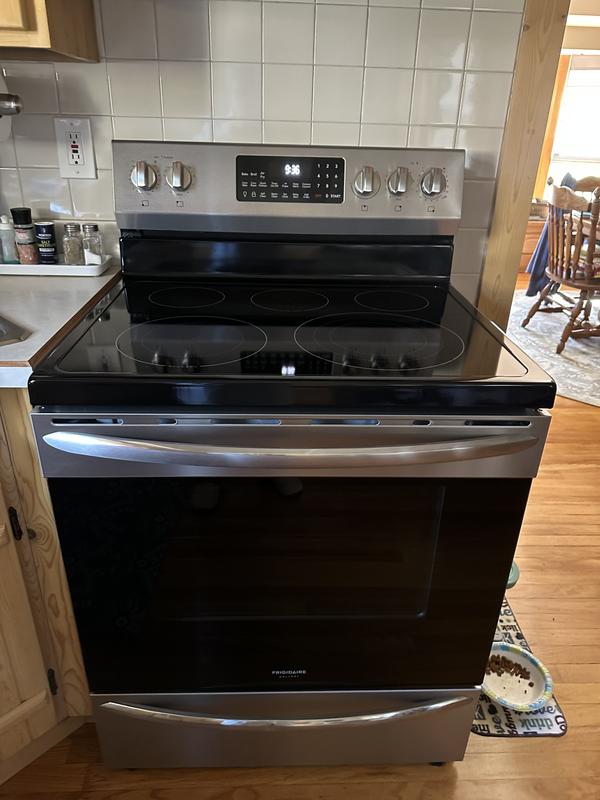 FRIGIDAIRE GALLERY 30 Element Freestanding Electric Range