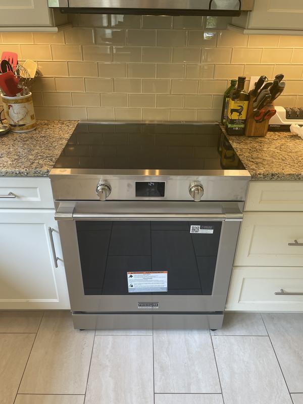 Frigidaire Professional 30-in 5 Burners 6.2-cu ft Self & Steam Cleaning ...