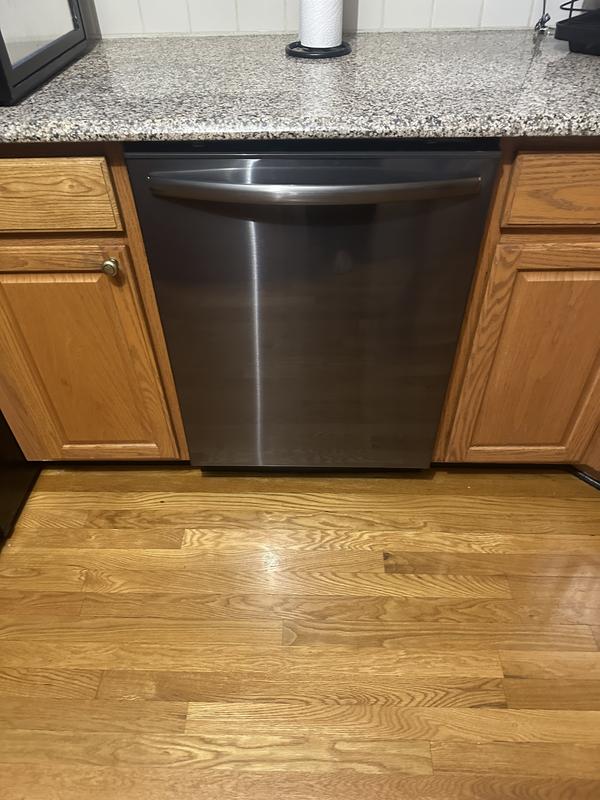 Frigidaire Gallery 24-in Top Control Built-In Dishwasher (Fingerprint ...