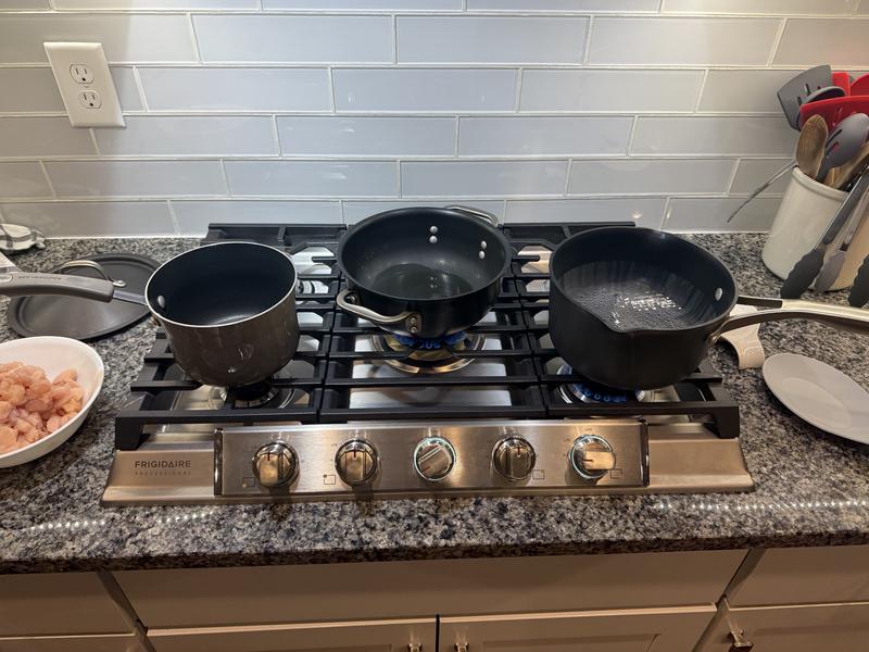 Frigidaire Professional 30-in 5 Burners Stainless Steel Gas Cooktop ...