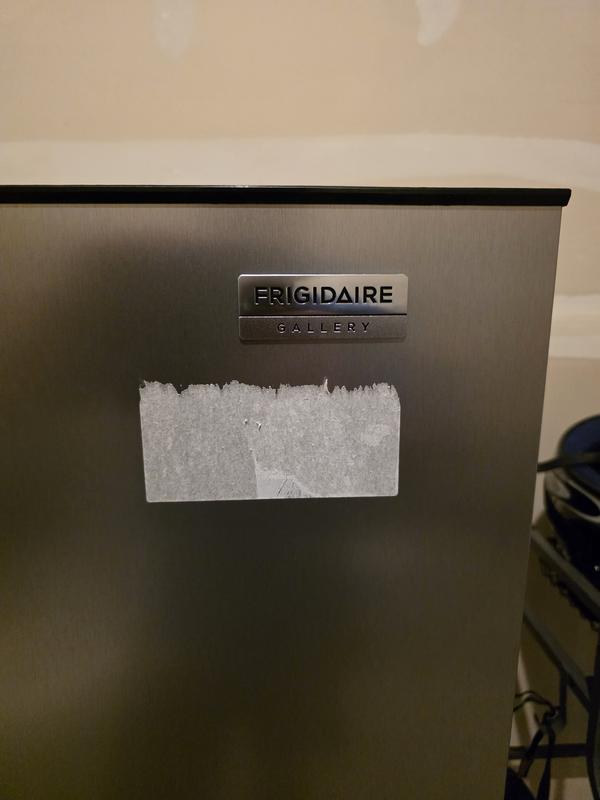 Frigidaire 10.1-cu ft Counter-depth Top-Freezer Refrigerator (Stainless ...