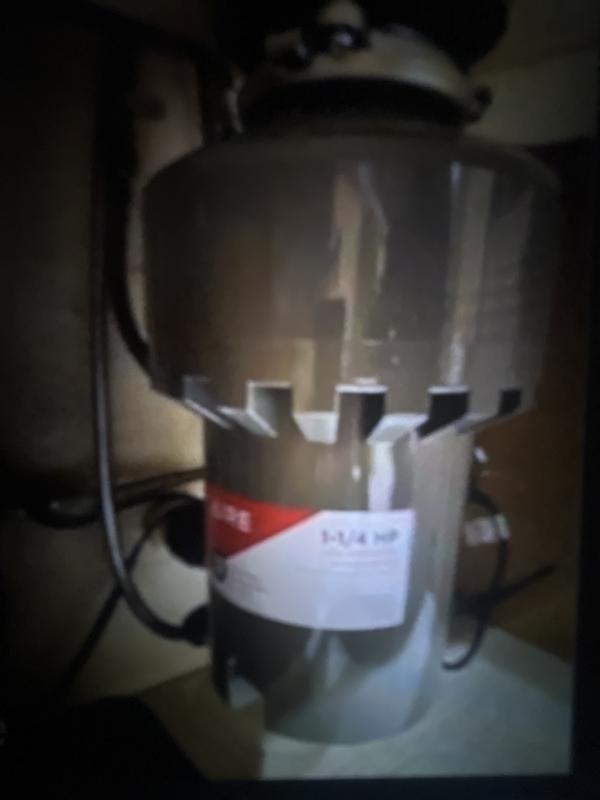 Frigidaire Continuous feed 1-1/4-HP Septic Safe Corded Garbage Disposal ...