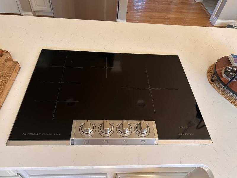 Frigidaire Professional 30-in 4 burners Stainless steel Induction ...