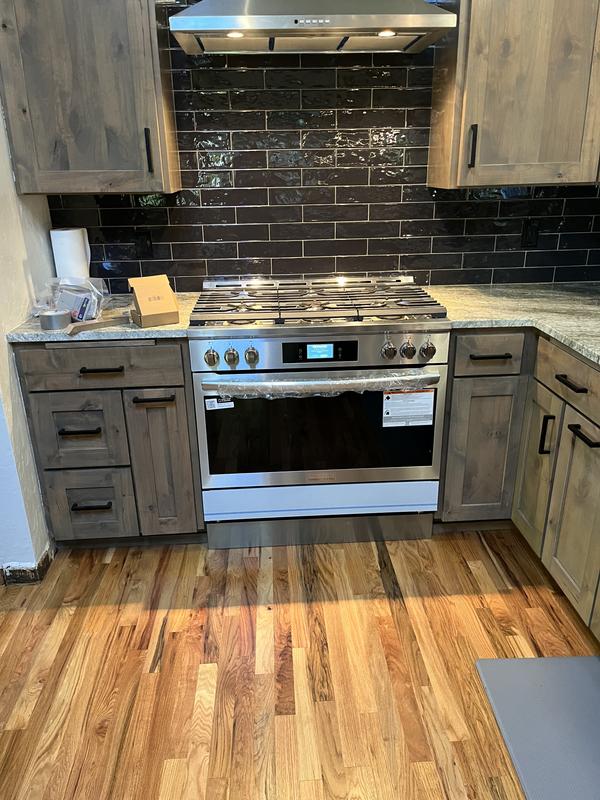 Frigidaire Gallery 36-in Standard 6 Burners Self & Steam Cleaning Air ...