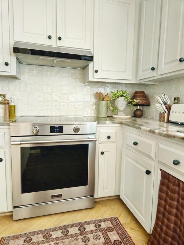 Frigidaire 30-in Convertible 330-CFM Stainless Steel Under Cabinet ...