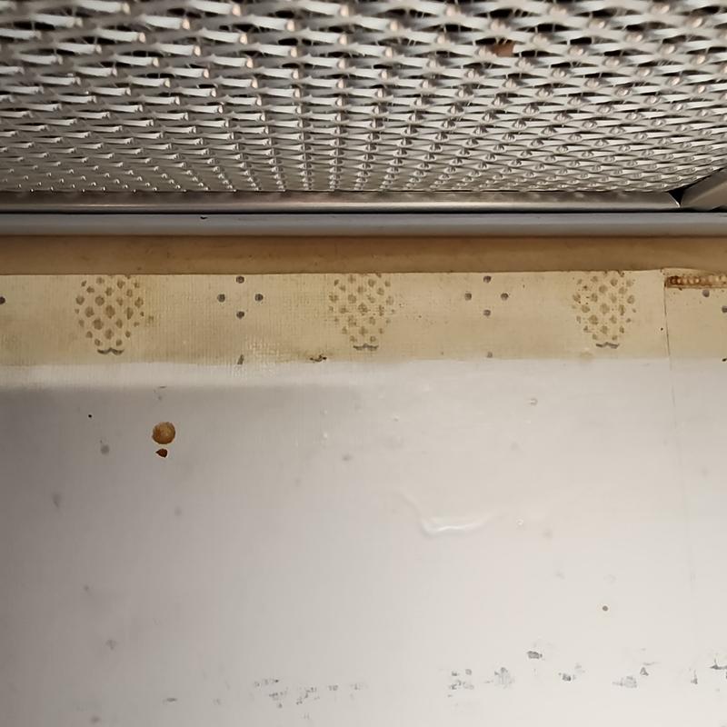 Frigidaire 30-in Convertible 330-CFM Stainless Steel Under Cabinet ...