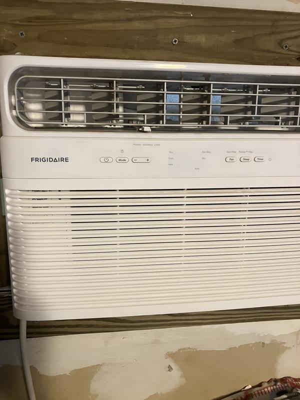 Frigidaire 350-sq ft Window Air Conditioner with Heater with Remote ...