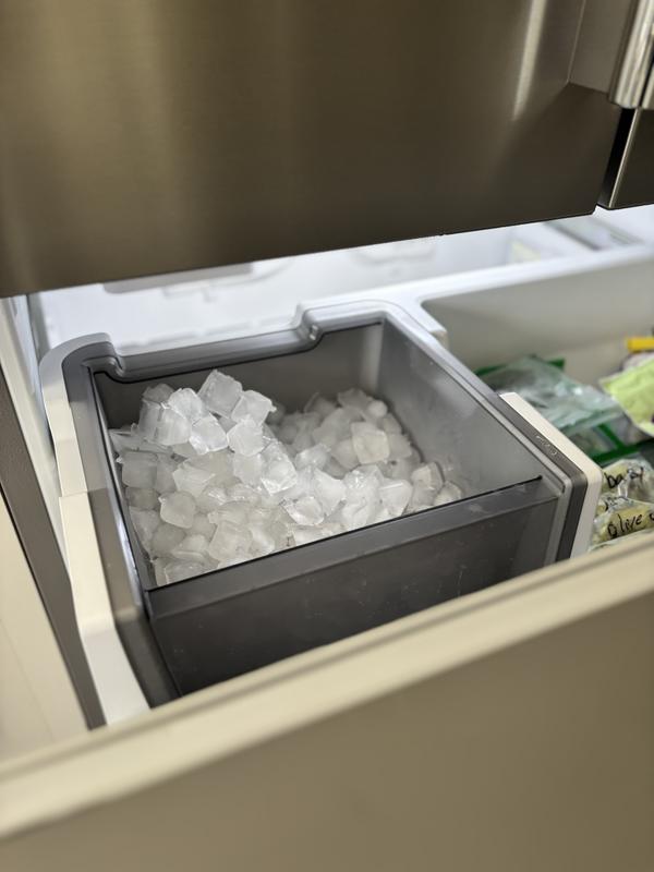 Frigidaire Professional Counter-depth 22.6-cu ft French Door ...