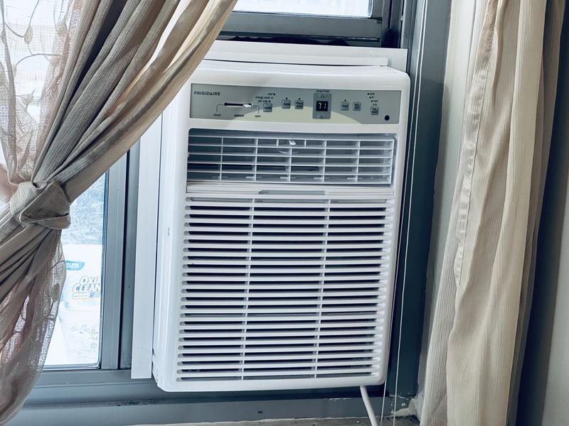 Frigidaire 450 sq ft Window Air Conditioner 115 Volt 10000 BTU in the Window Air Conditioners department at Lowes