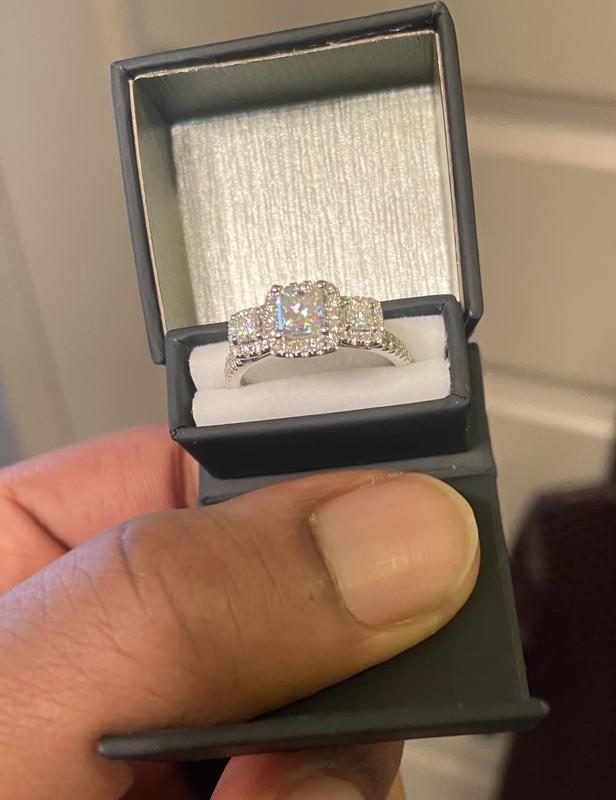 THE LEO First Light 3-Stone Diamond Engagement Ring 1-1/6 ct tw ...