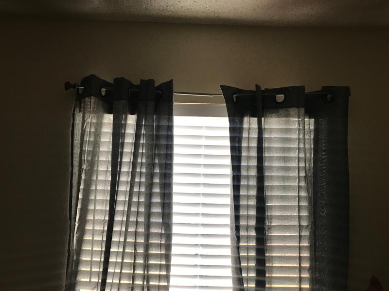 Kenney 28-in to 48-in Pewter Steel Single Curtain Rod with Finials in ...