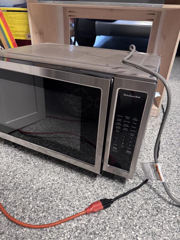 KitchenAid 1.6-cu ft Large 1700-Watt Sensor Cooking Controls Countertop ...