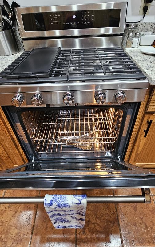 KitchenAid 30-in 5 Burners 5.8-cu ft Self-cleaning Convection Oven ...