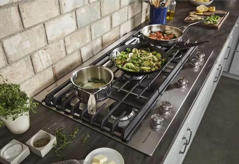KitchenAid 30-in 5 Burners Black Gas Cooktop KCGG530PBL at Lowes.com