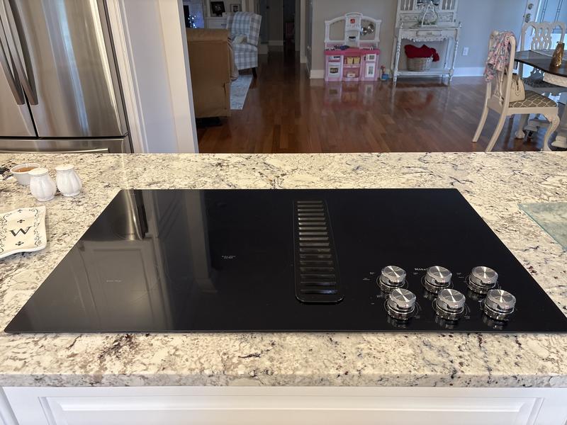 KitchenAid 36-in 5 Burners Smooth Surface (Radiant) Black Electric ...