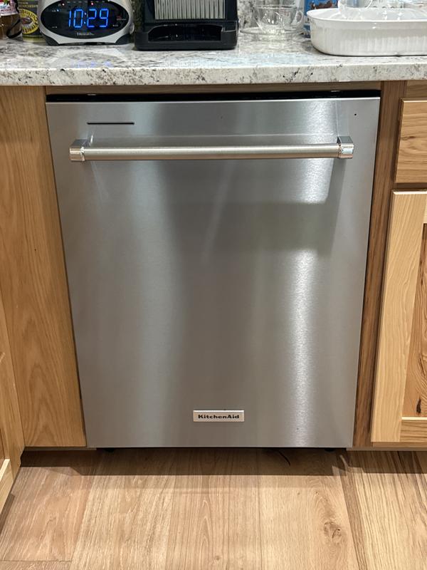 KitchenAid 24-in Top Control Built-In Dishwasher With Third Rack (Black ...