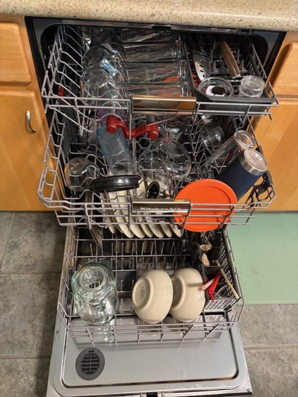 KitchenAid 360 MAX JETS 24-in Front Control Built-In Dishwasher With ...