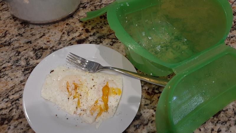 KitchenAid 2.2-cu ft Large 1700-Watt Sensor Cooking Controls Countertop ...