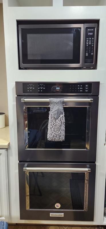 KitchenAid 2.2-cu ft Large 1200-Watt Sensor Cooking Controls Countertop ...