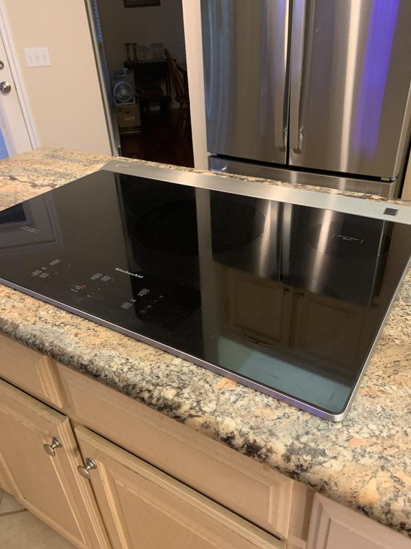 KitchenAid 36-in 5 Burners Smooth Surface (Radiant) Black Electric ...