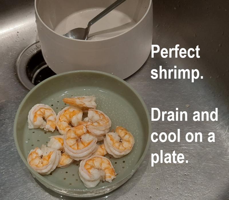 KitchenAid 2.2-cu ft Large 1700-Watt Sensor Cooking Controls Countertop ...