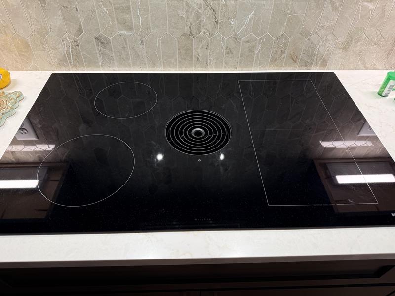 KitchenAid 36-in 4 burners Black Induction Cooktop in the Induction ...