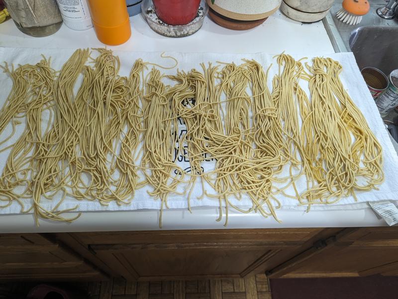 KitchenAid 5 pc. Stand Mixer Pasta Deluxe Set with Pasta Roller and ...