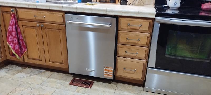 KitchenAid 24-in Top Control Built-In Dishwasher (Stainless Steel with ...