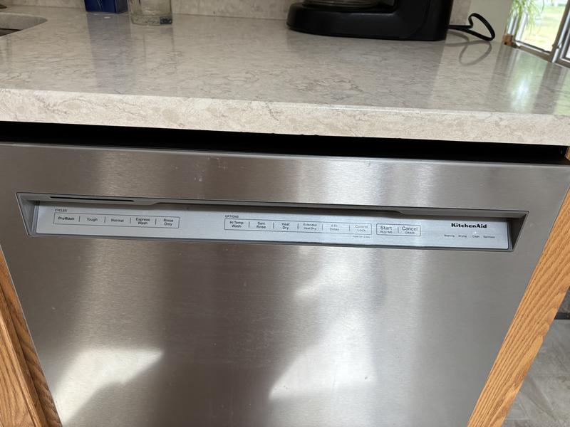 KitchenAid 24-in Front Control Built-In Dishwasher With Third Rack ...